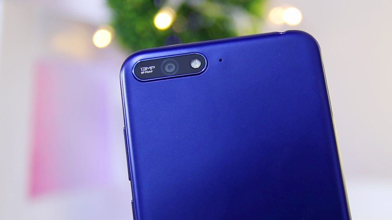 Huawei Y6 2018 - Unboxing and First Impressions