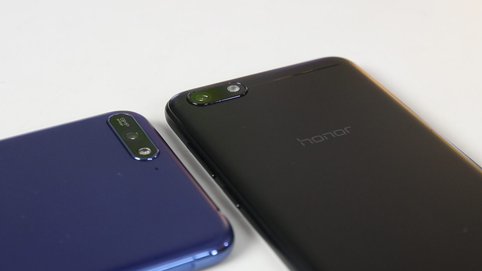 Honor 7s vs Huawei Y6 (2018): An Entry-level Smartphone Battle